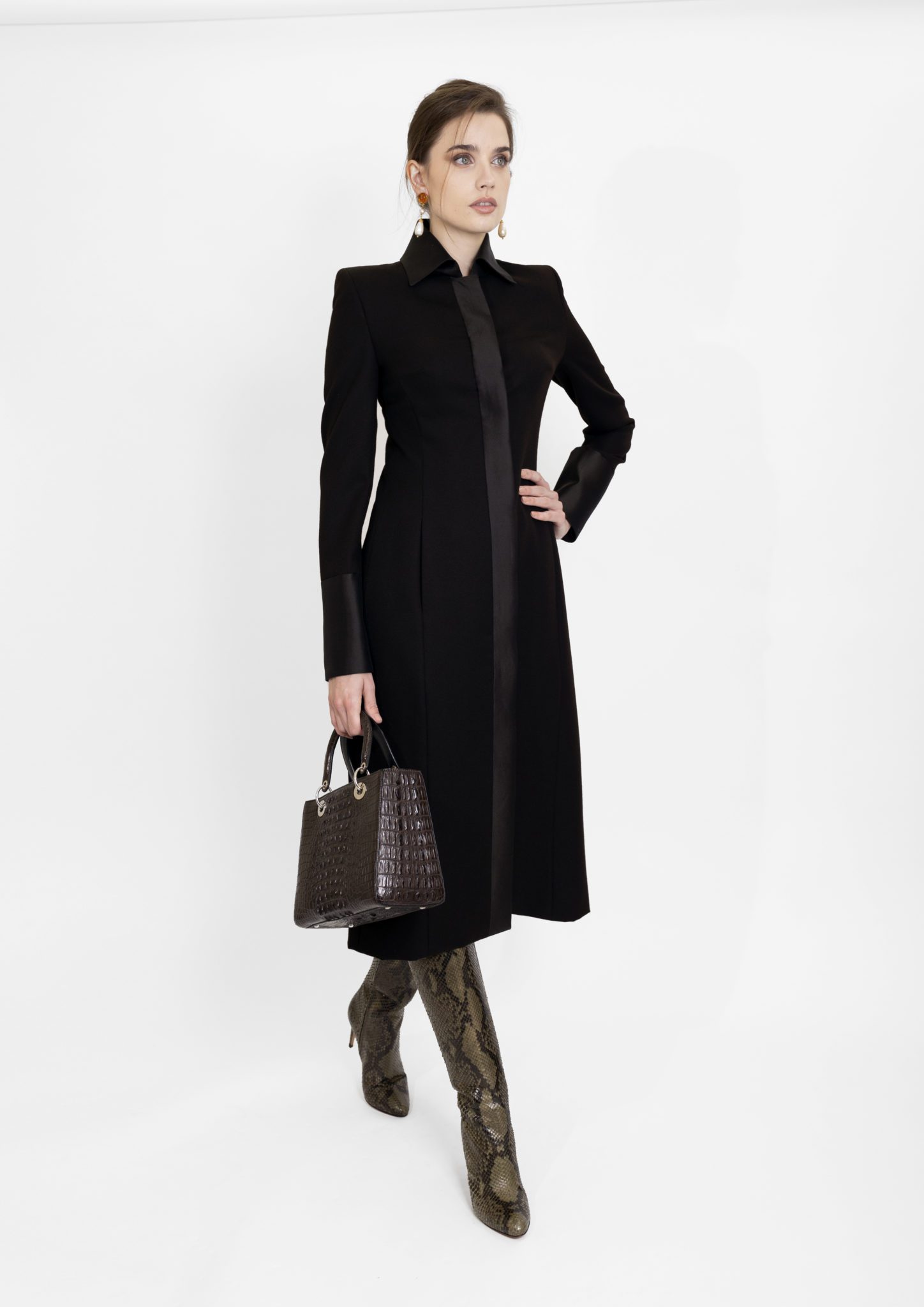 Simona – Catherine Walker